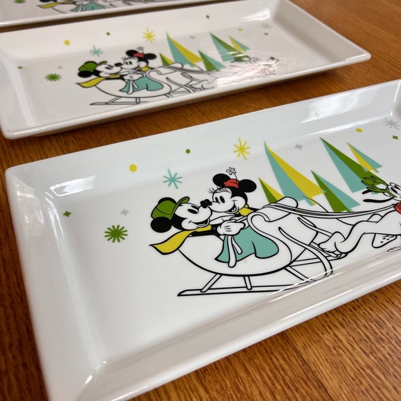 Disney | Dining | Disney Mickey And Minnie Holiday Platters Set Of 3 ...